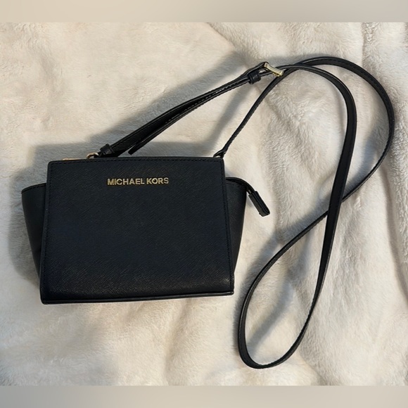 MICHAEL Michael Kors | Bags | Michael Kors Mini Purse | Poshmark
